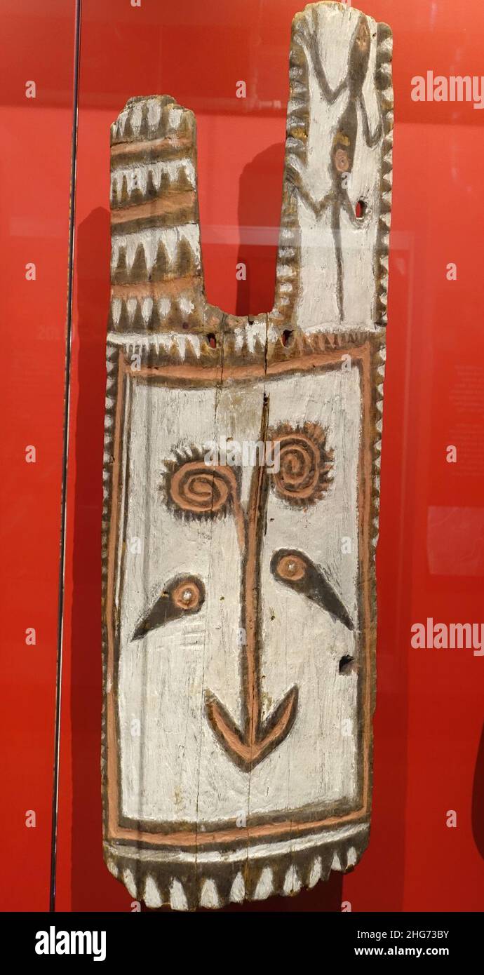 New guinea shield hi-res stock photography and images - Alamy