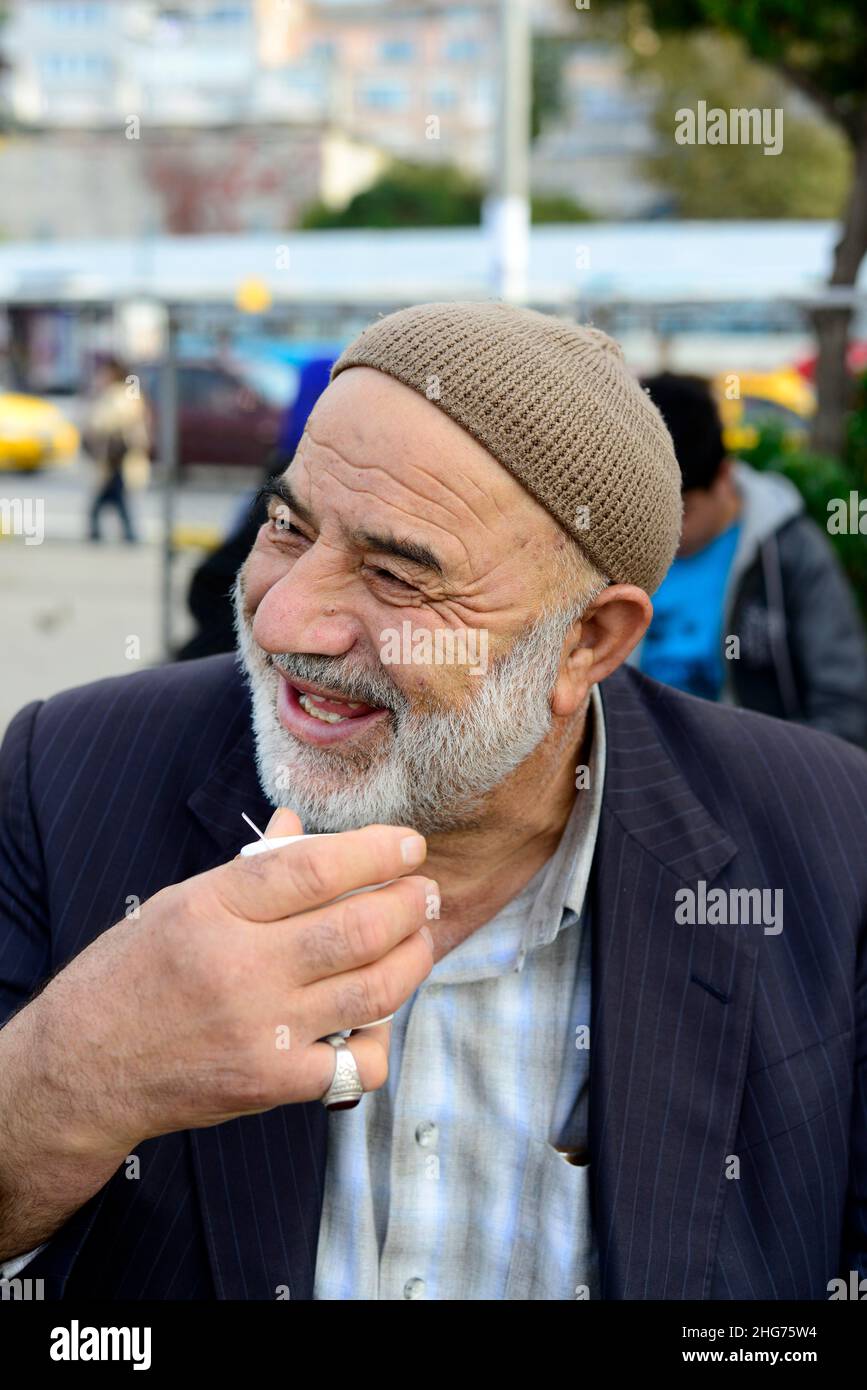 Turkish man drinking Turkish tea in Istanbul, Turkey Stock Photo - Alamy