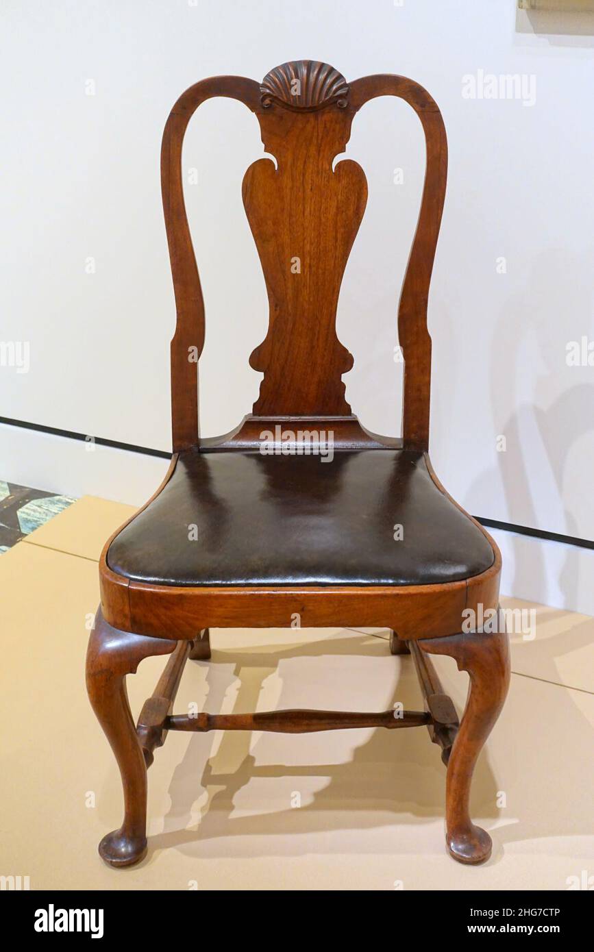 Side chair, unknown maker, Boston, c. 1750, walnut, leather Stock Photo ...