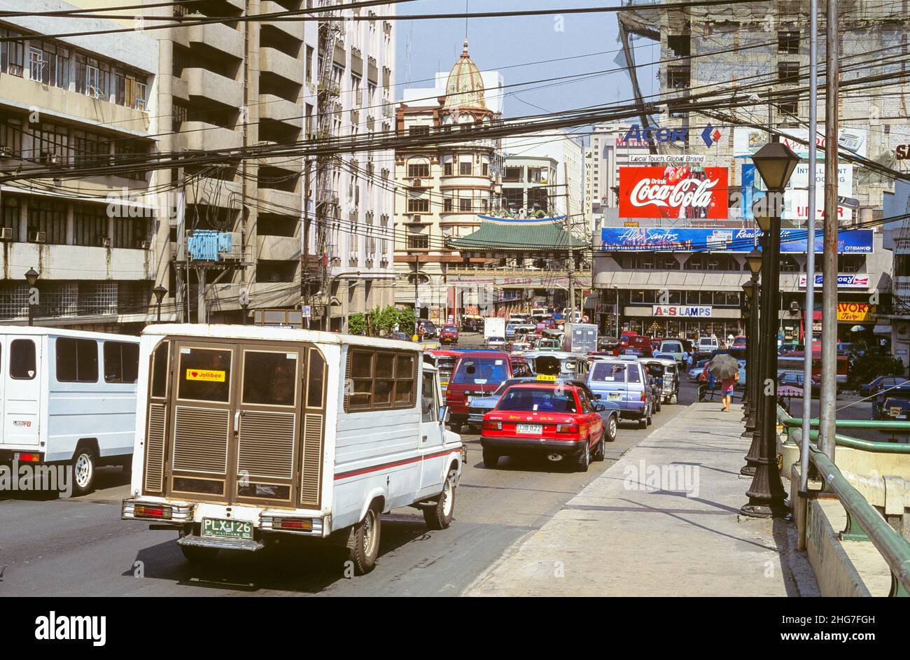 Traffic on Quintin Paredes Road on the Jones Bridge over the Pasig ...