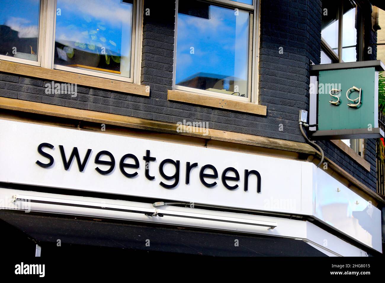 Sweetgreen brand logo on the street in New York City, NY, USA on ...