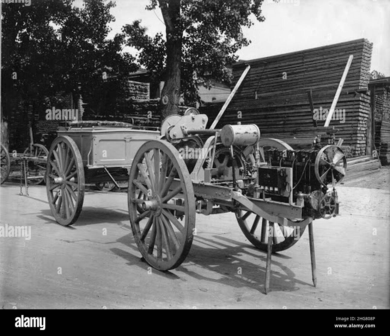 Signal corps Winch wagon Stock Photo - Alamy