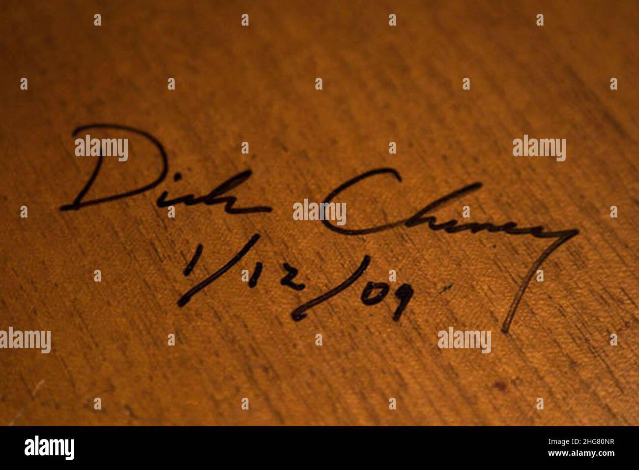 Signature of Dick Cheney in the Roosevelt desk drawer Stock Photo - Alamy