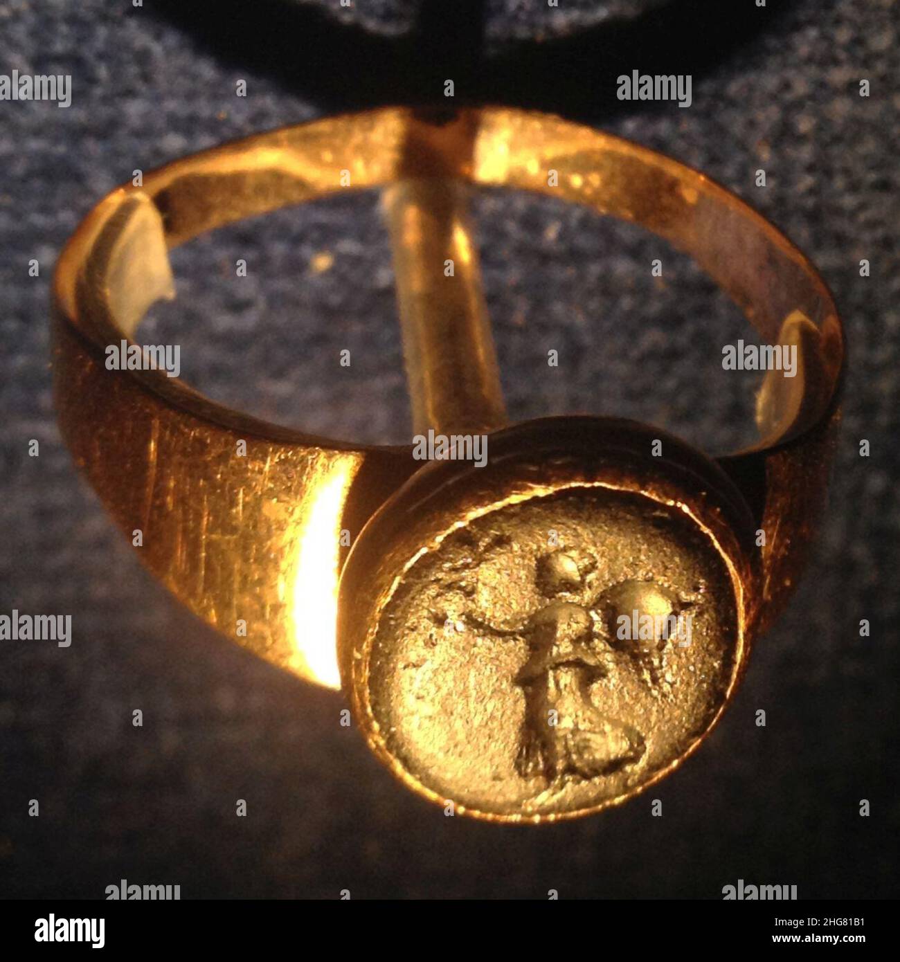 Signet ring depicting Victoria - IMJ Stock Photo - Alamy