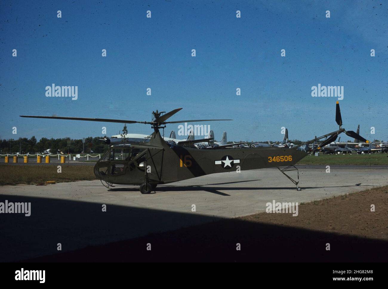 Sikorsky R-4B 2 USAF Stock Photo - Alamy