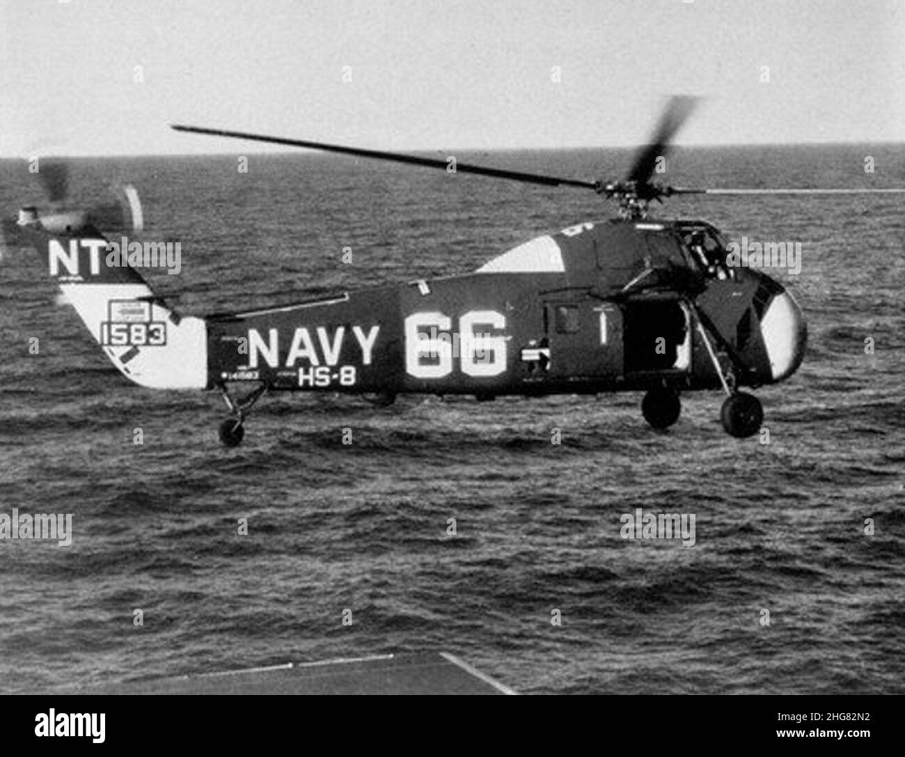 Sikorsky HSS-1 Seabat of HS-8 in flight 1962 Stock Photo - Alamy
