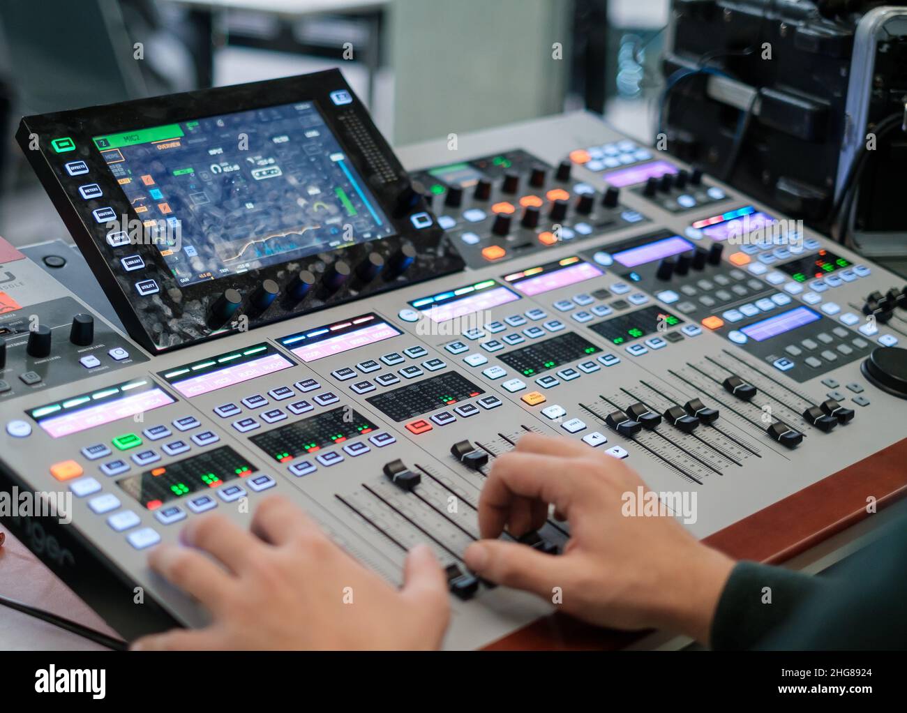 Sound system operator hi-res stock photography and images - Alamy