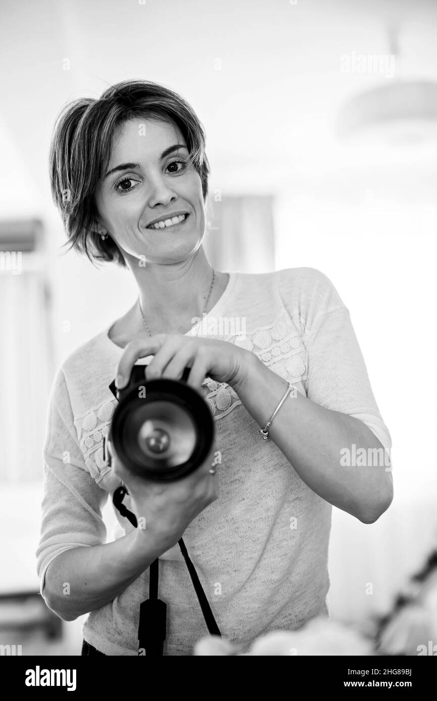 Woman talking herself in mirror hi-res stock photography and images - Alamy