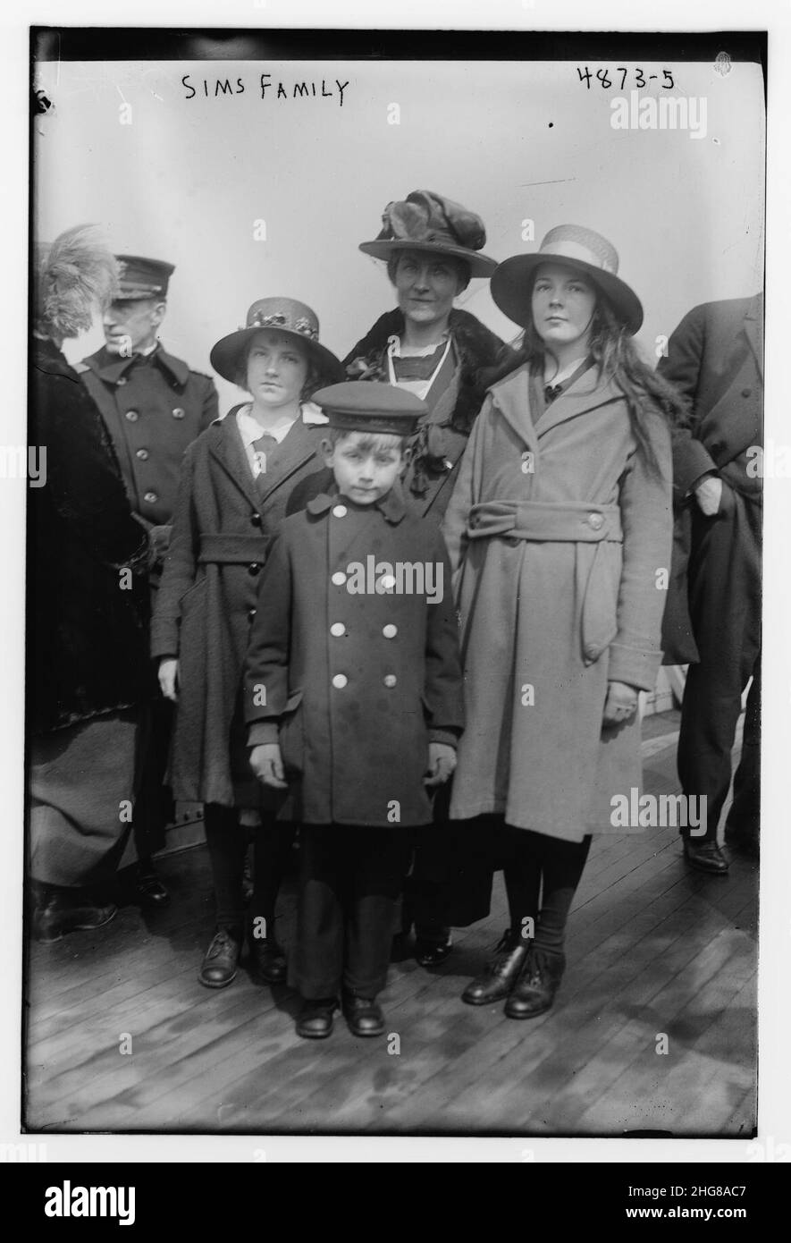 Sims family hi-res stock photography and images - Alamy