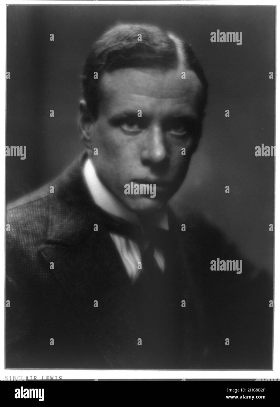Sinclair lewis Black and White Stock Photos & Images - Alamy