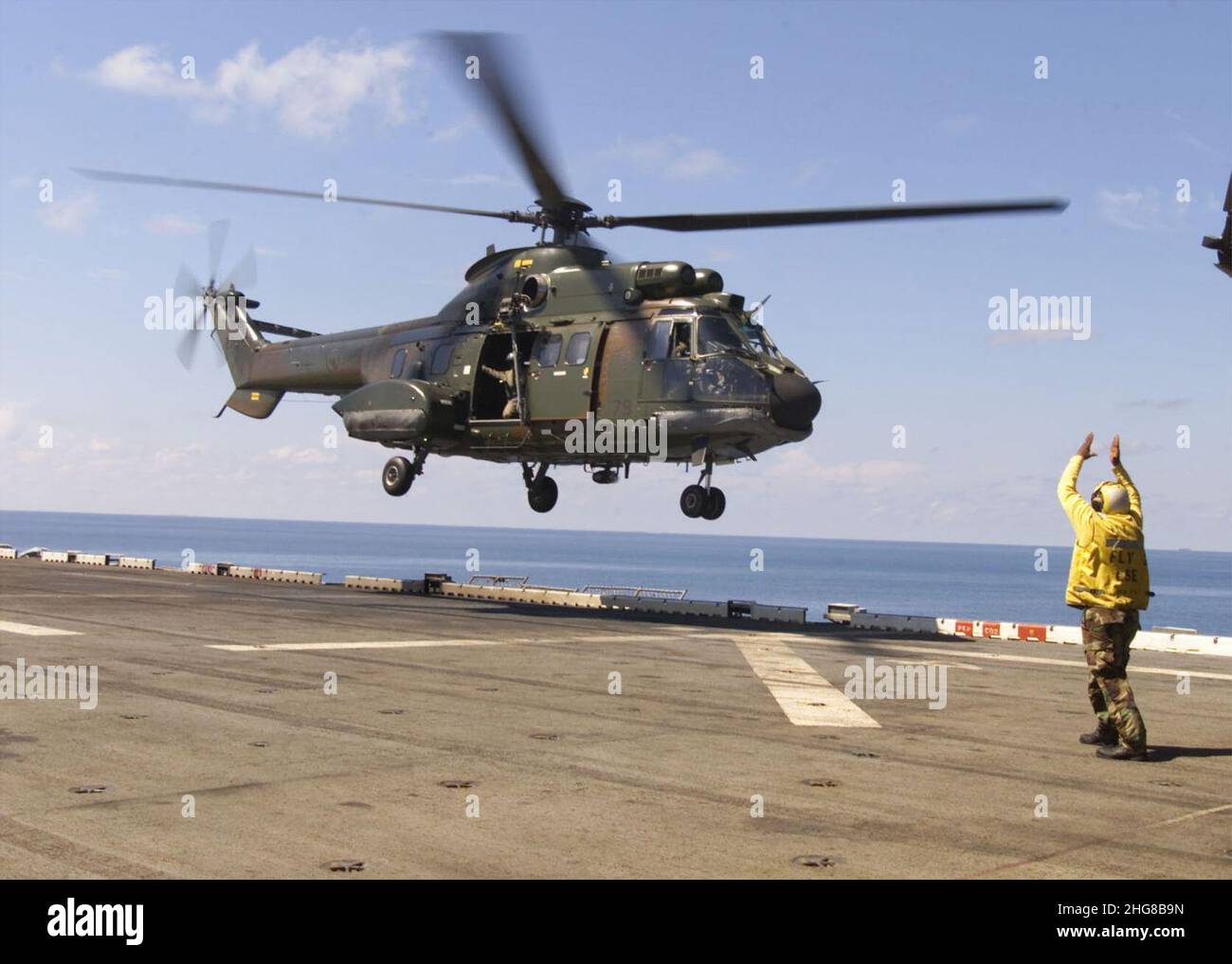 Uss inchon mcs 12 hi-res stock photography and images - Alamy