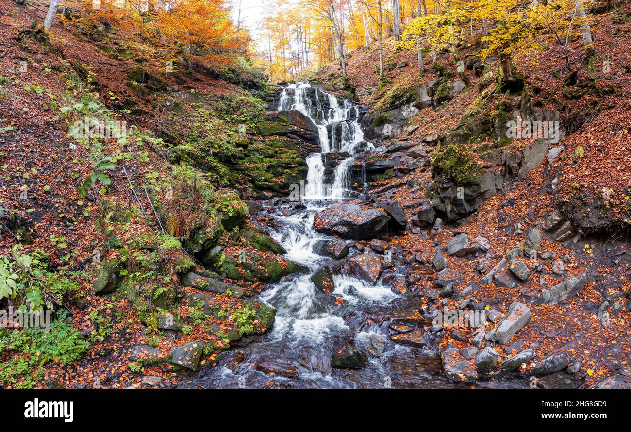 Falling in steep slope hi-res stock photography and images - Alamy