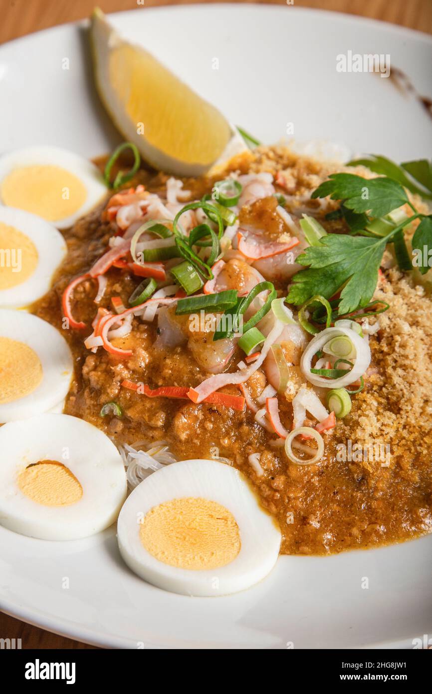 Chicken Palabok