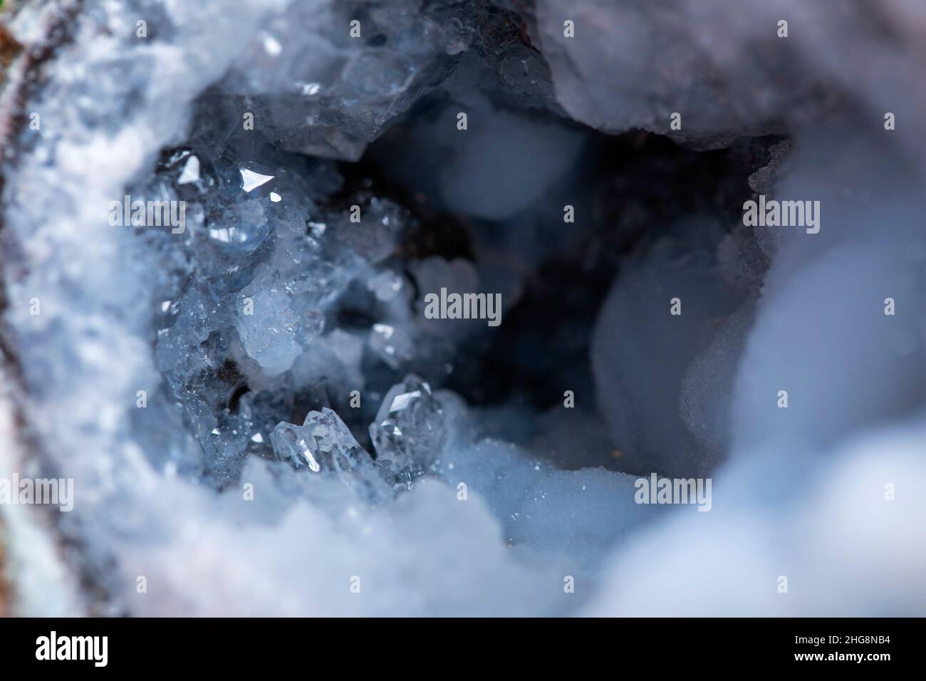 Specimen natural raw celestite hi-res stock photography and images - Alamy