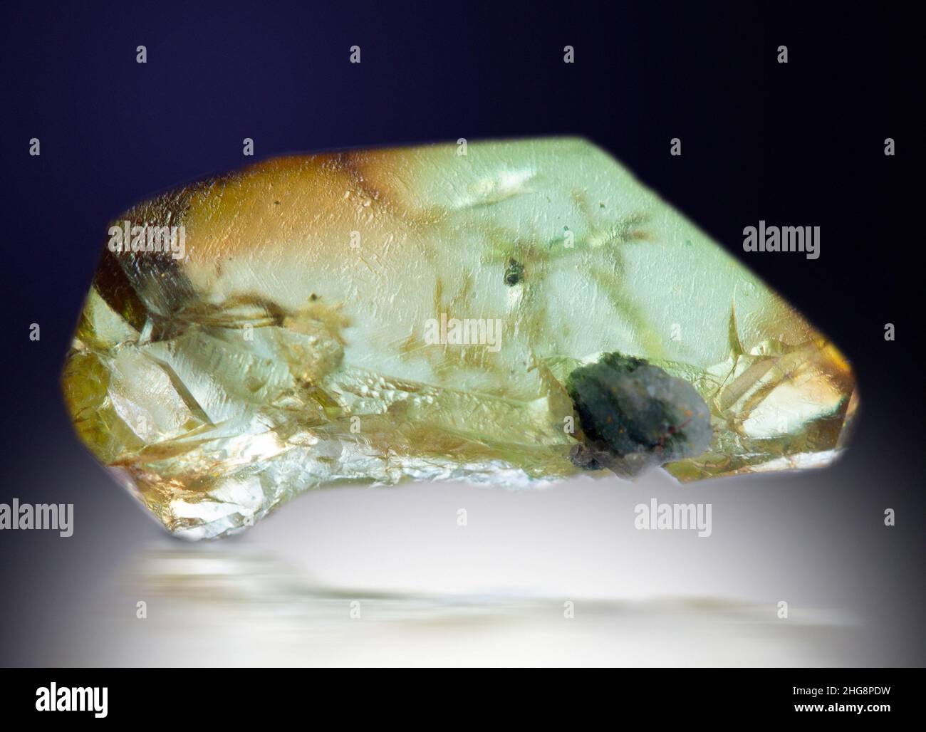 Detail of rough uncut diamond hi-res stock photography and images - Alamy