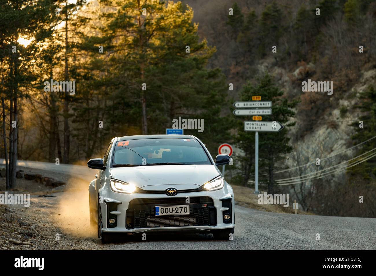 01 Sébastien OGIER (FRA), Benjamin VEILLAS (FRA), TOYOTA GAZOO RACING ...