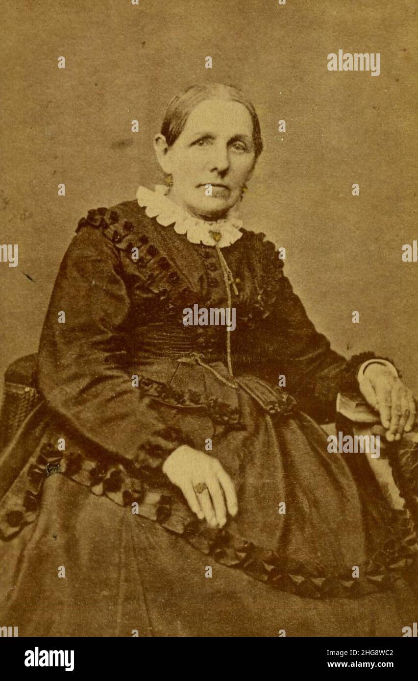 Elizabeth neumann hi-res stock photography and images - Alamy