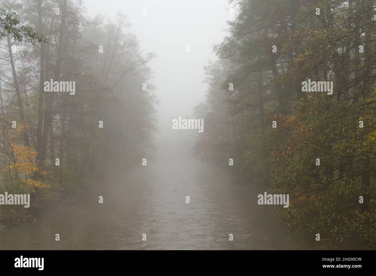 Foggy river hi-res stock photography and images - Alamy