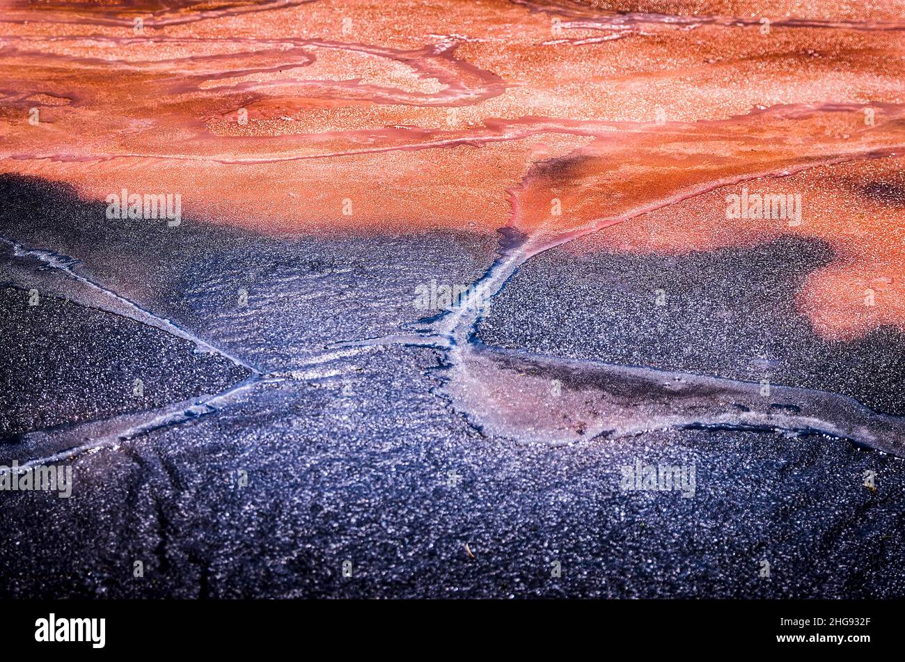 Cracks on the salt at Cervia salt flat Stock Photo - Alamy