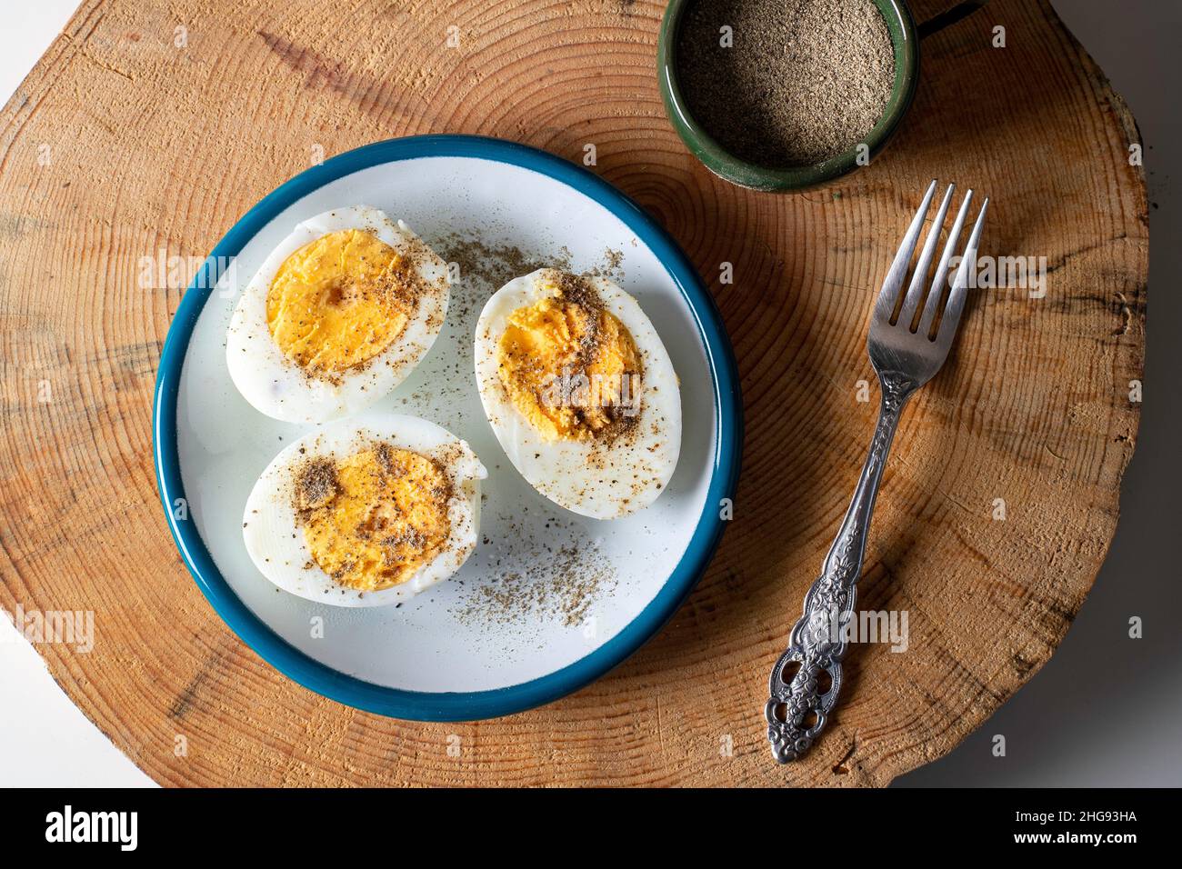 Eat egg hi-res stock photography and images - Alamy