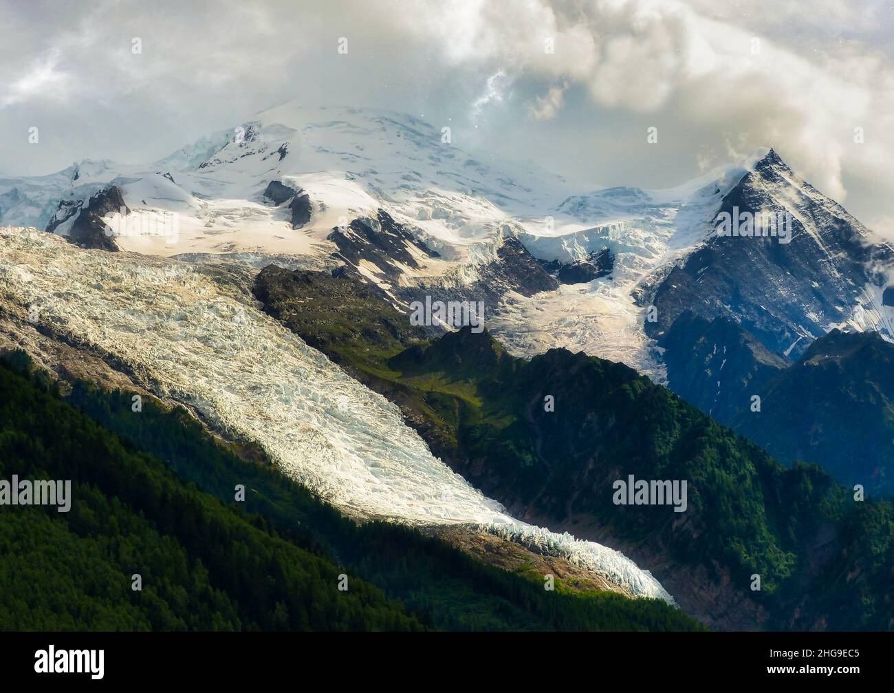 Mont blanc dramatic hi-res stock photography and images - Alamy