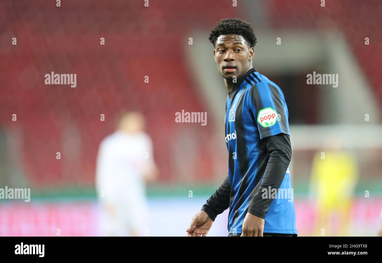 Faride alidou hi-res stock photography and images - Alamy