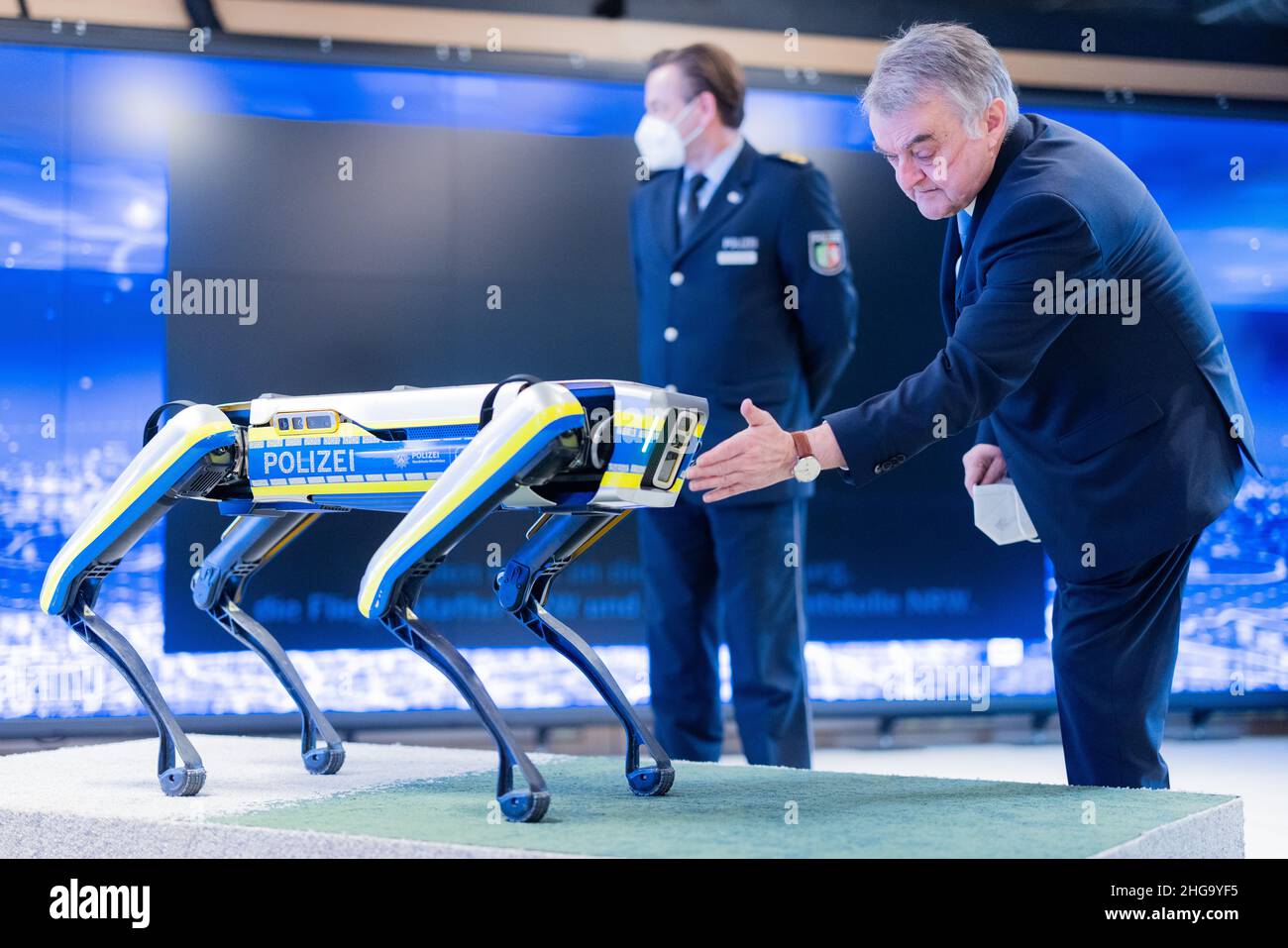 Boston dynamics robot hi-res stock photography and images - Alamy