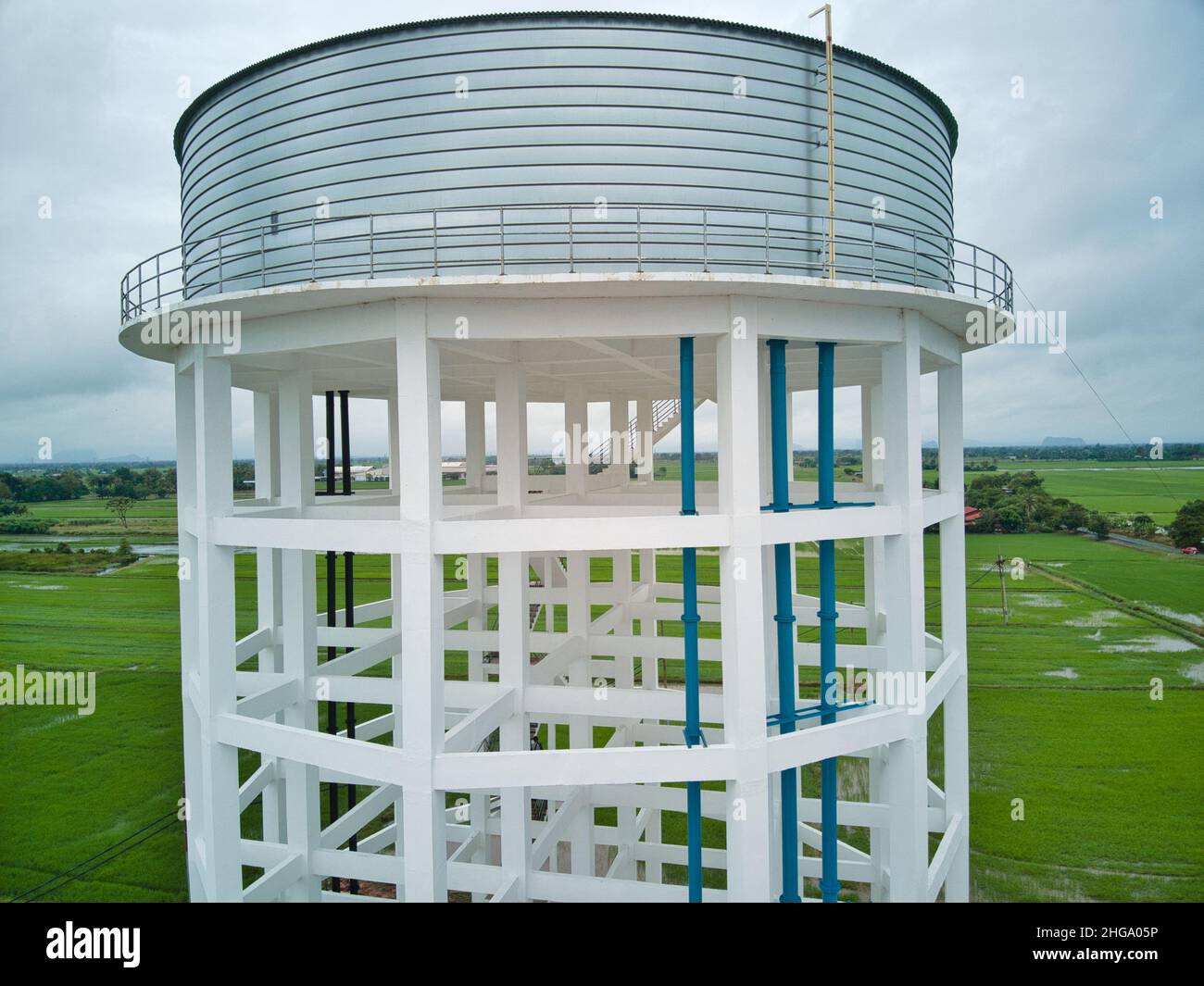 a cylinder water tank on the tower for reservoir Stock Photo - Alamy