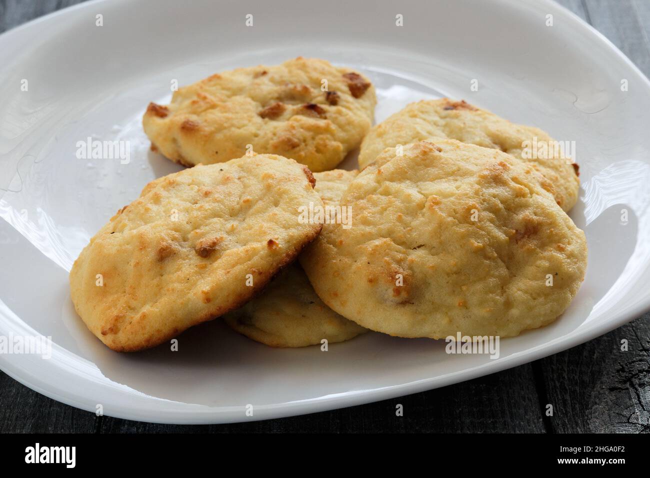 Homemade cakes. Manual baking of cheesecakes at home Stock Photo - Alamy