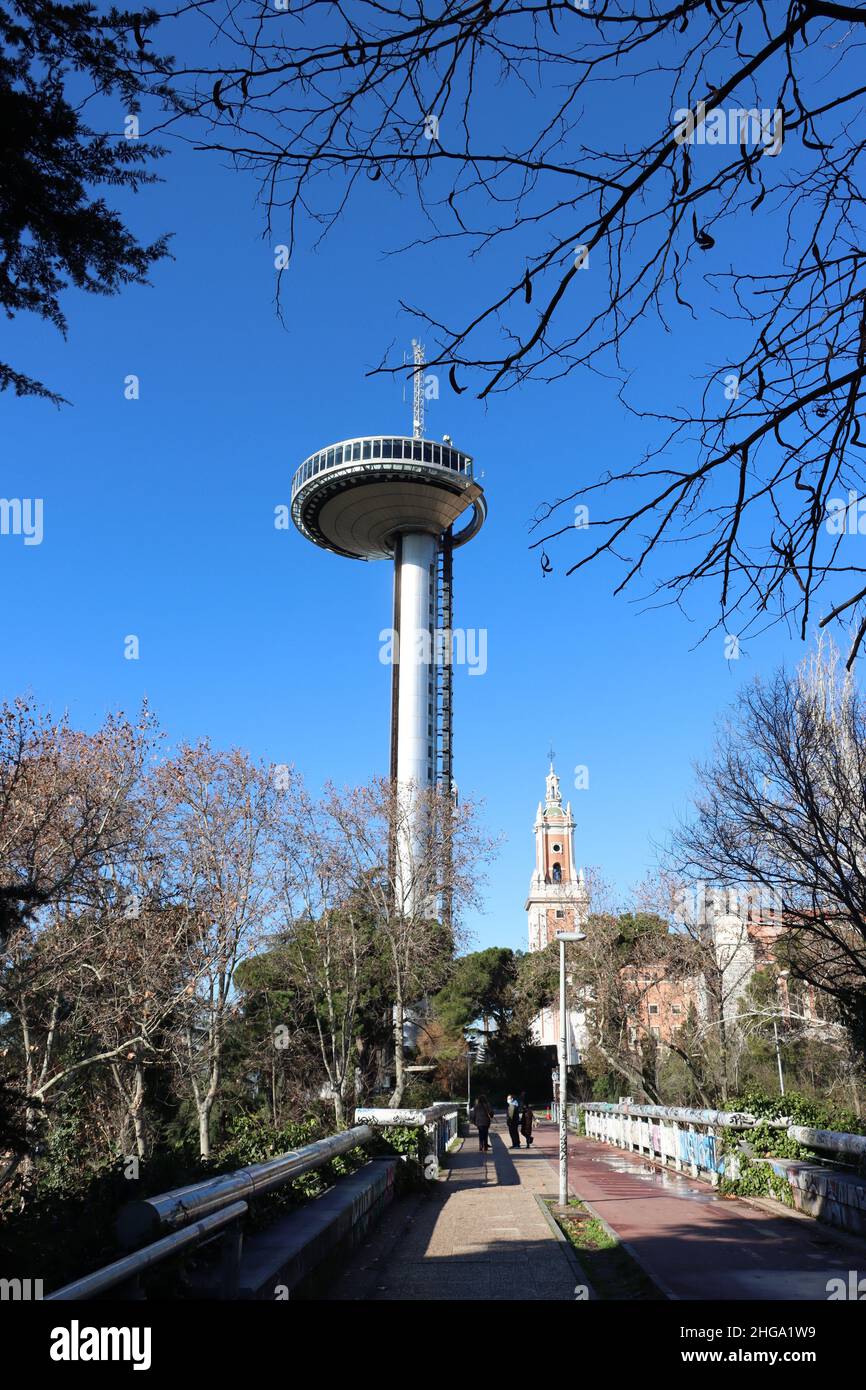 Faro de la moncloa hi-res stock photography and images - Alamy