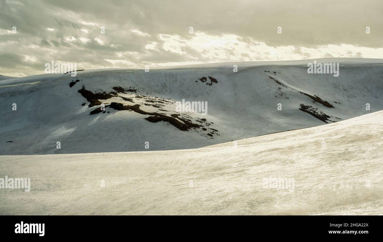 Mount aragats armenia view snow scenic hi-res stock photography and ...