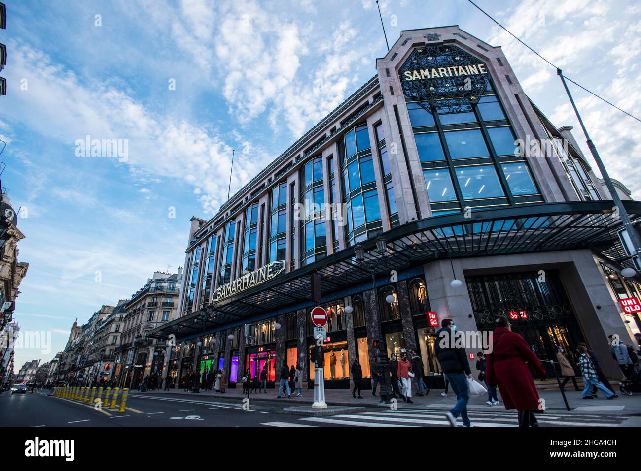 La Samaritaine, Paris Stock Photo - Alamy