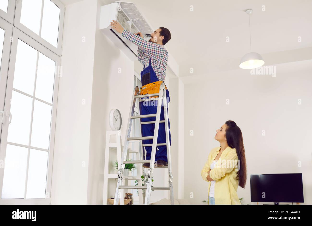 Professional home repair hi-res stock photography and images - Alamy