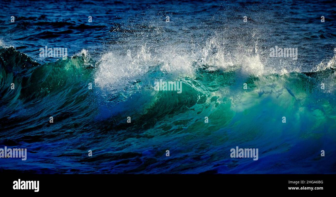 Green and blue ocean Stock Photo - Alamy