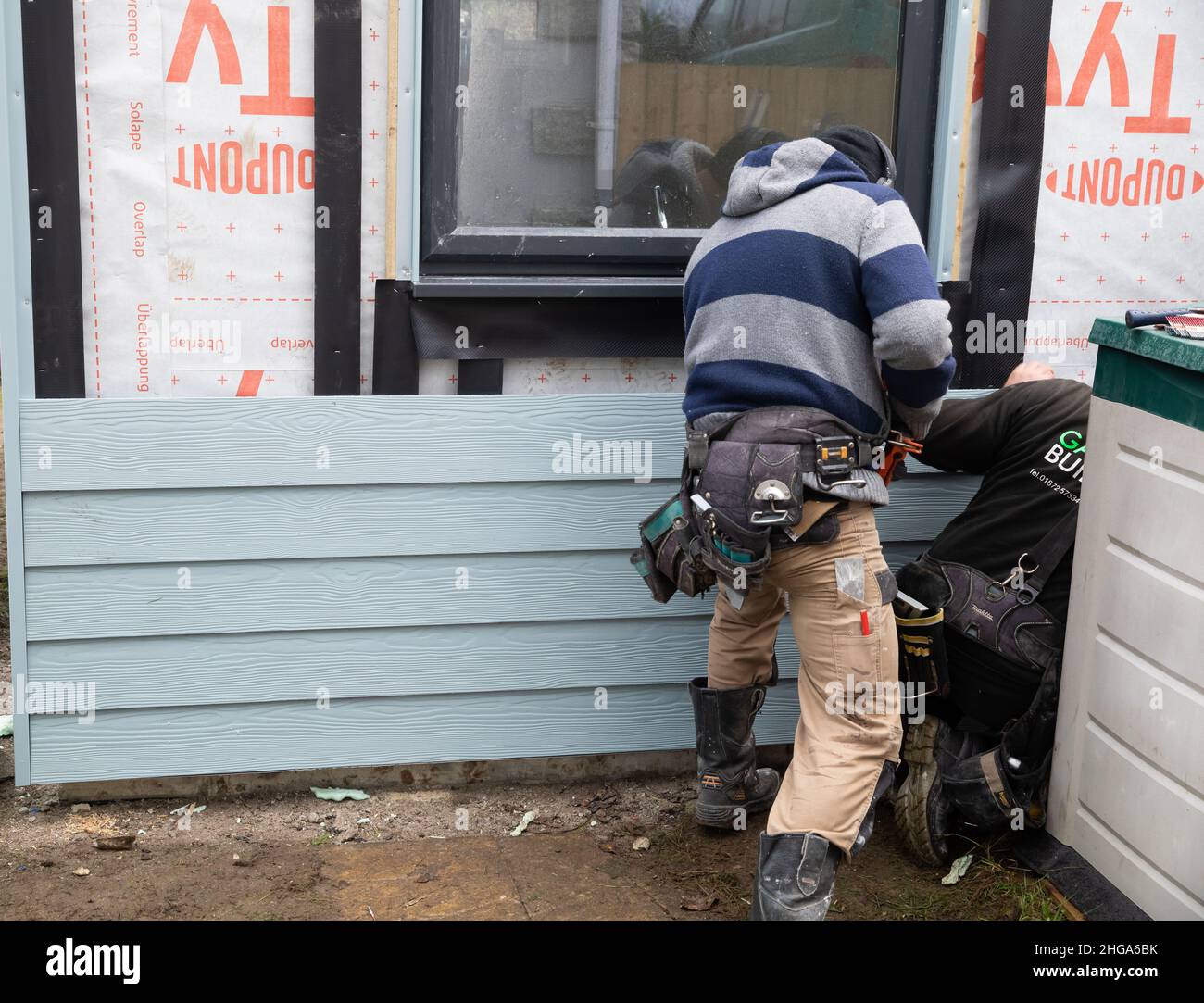 Fixed ladders hi-res stock photography and images - Alamy