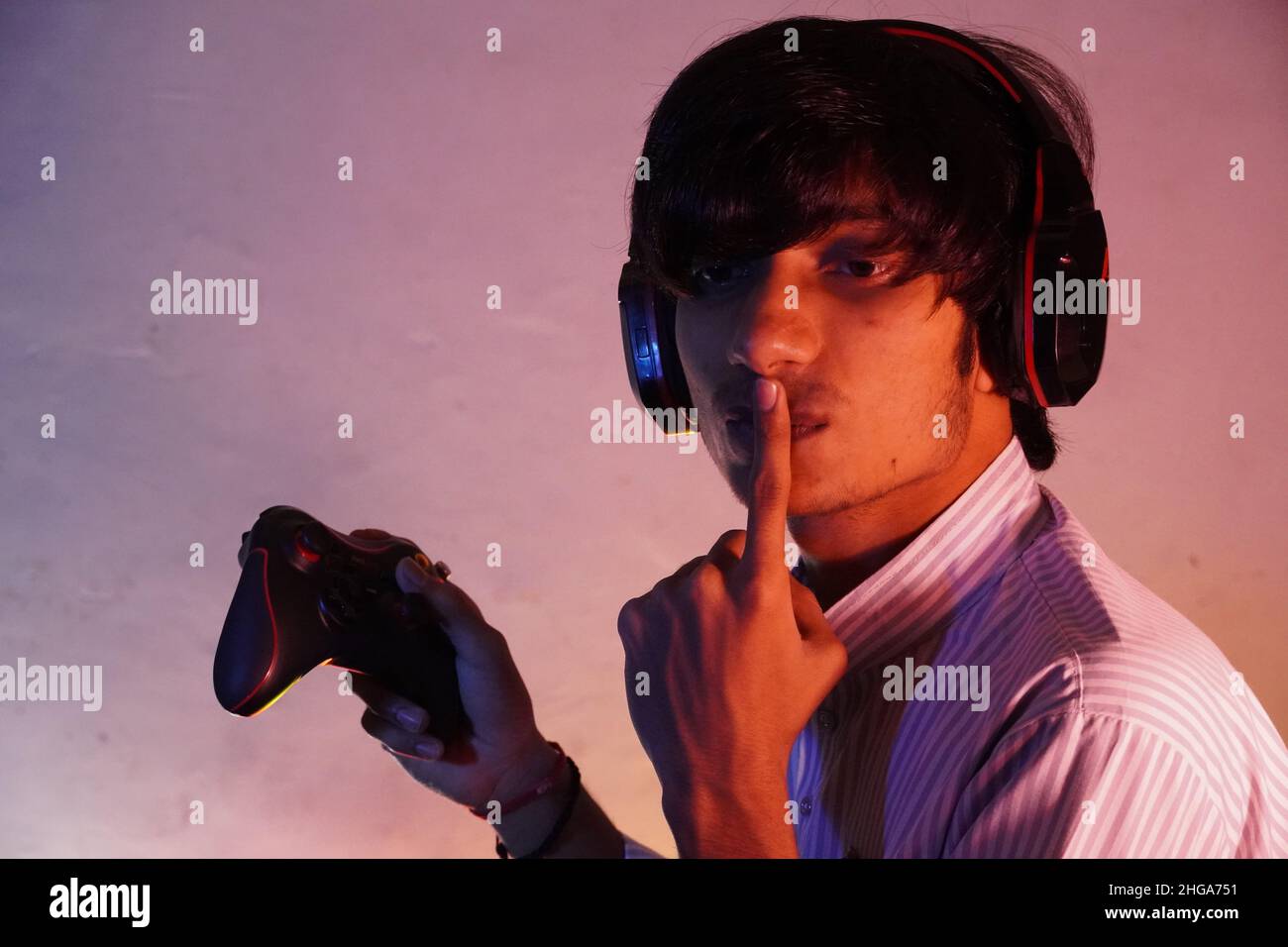 Shut up mouth hi-res stock photography and images - Alamy