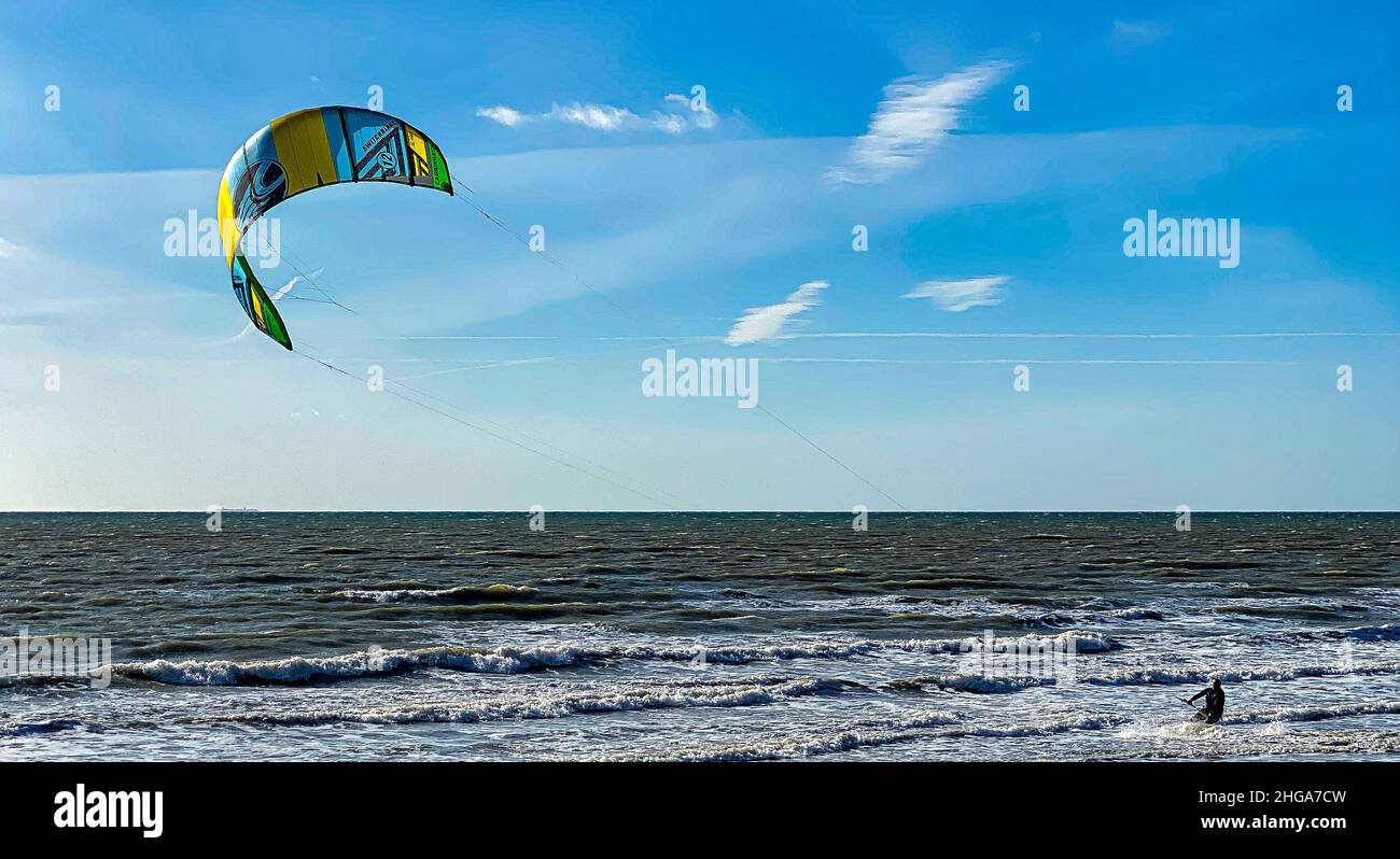 Bognor regis beach hi-res stock photography and images - Alamy
