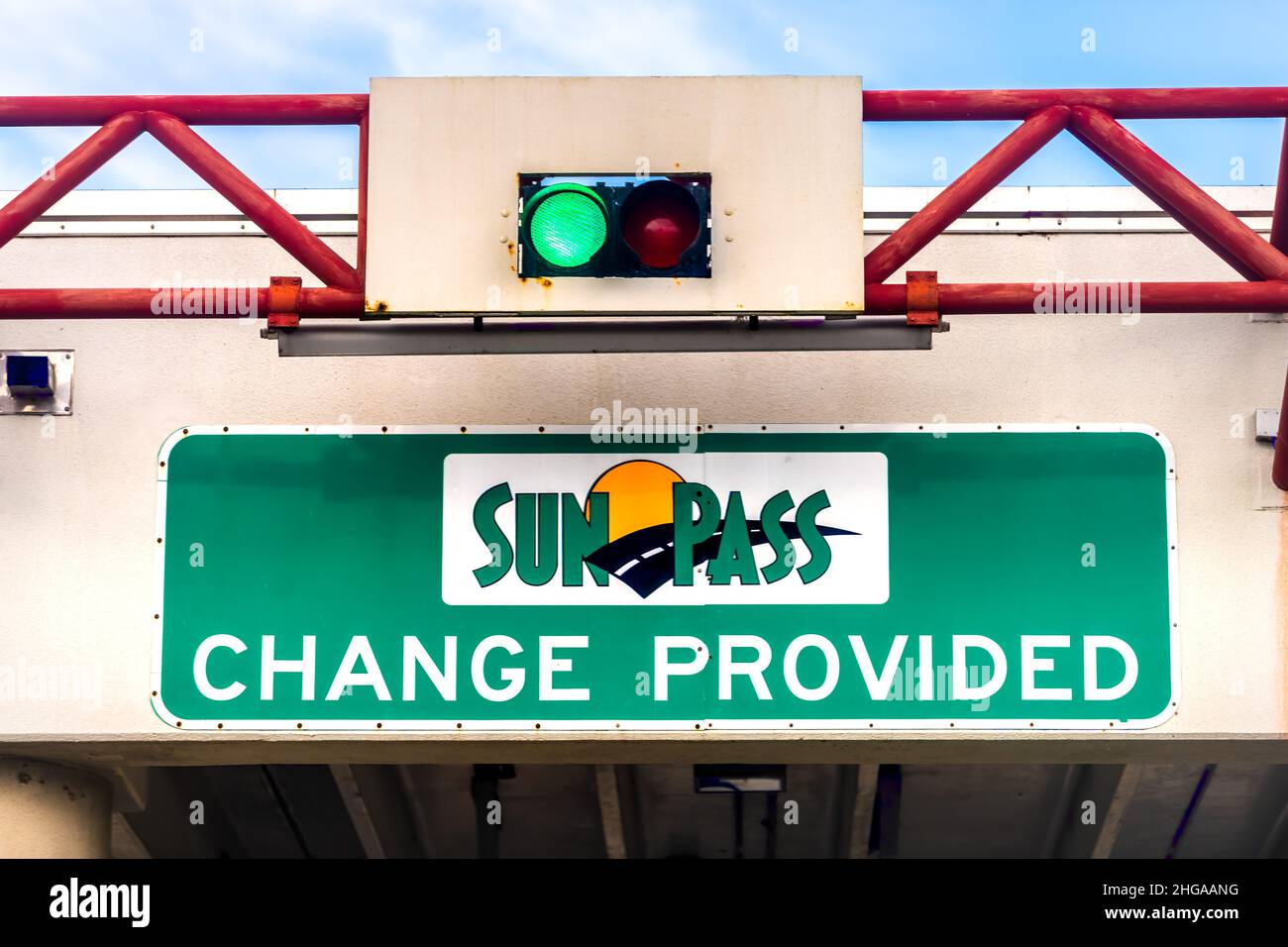 Miami, USA - August 5, 2021: Sign for SunPass toll Sun Pass change ...