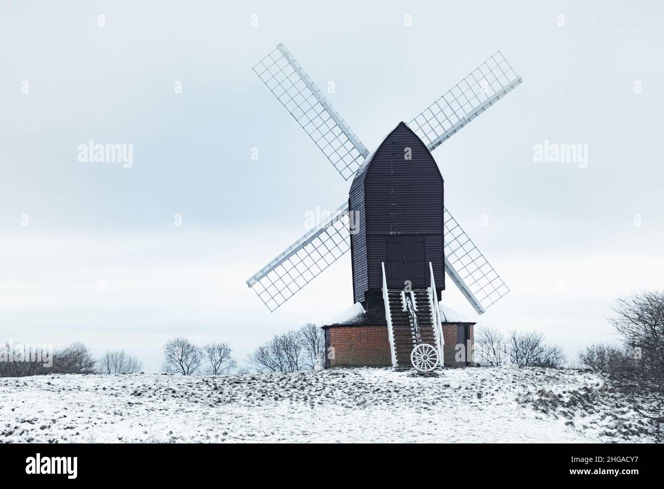 Brill windmill in Oxfordshire on a snowy day in winter Stock Photo - Alamy