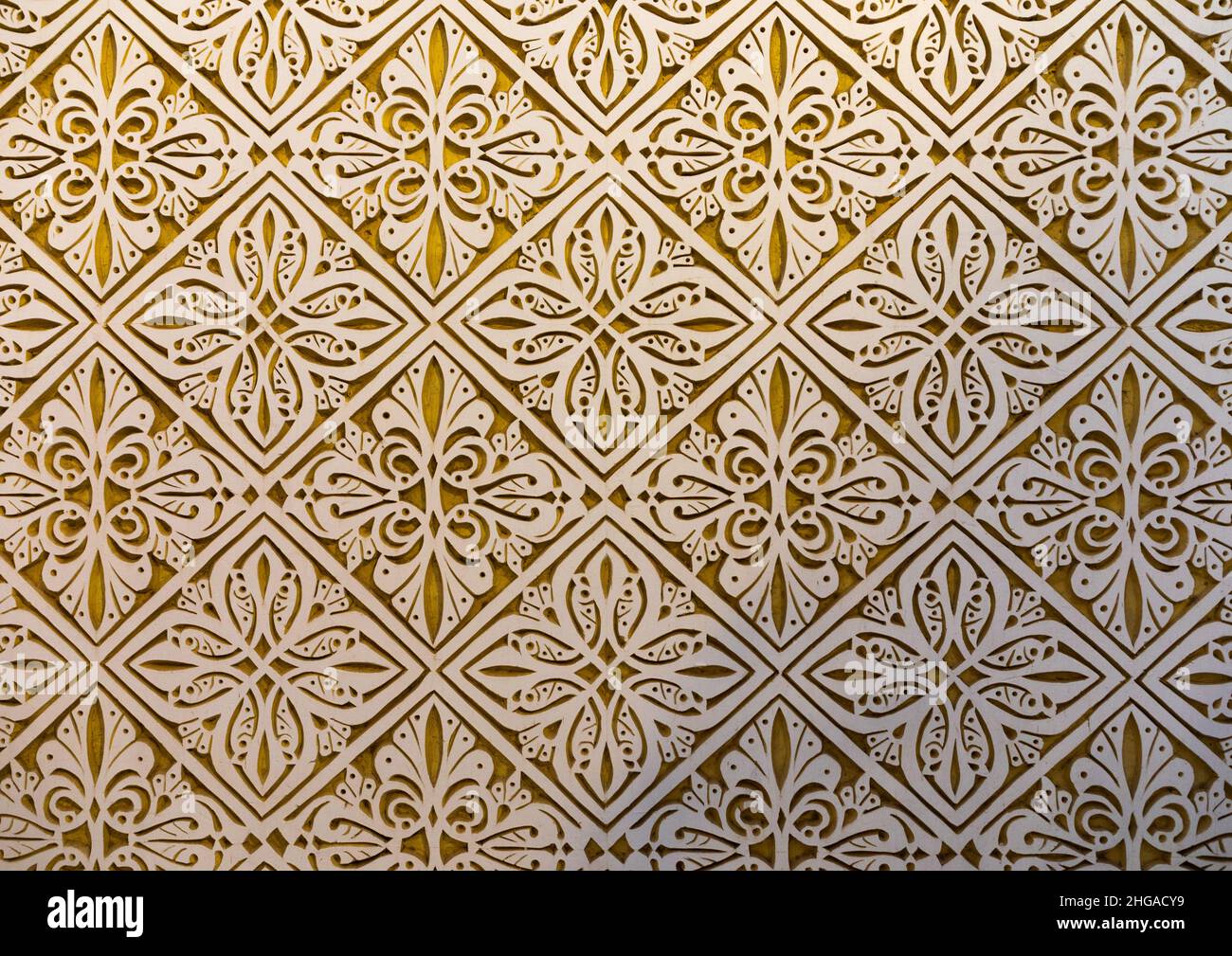 Modern Farasani house with gypsum decoration and frescoes, Jazan ...