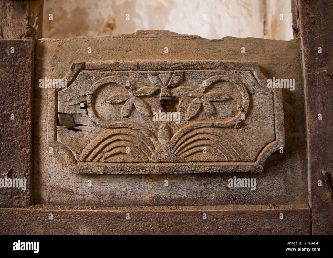 Farasani house wooden decoration of a window, Jazan Province, Farasan ...