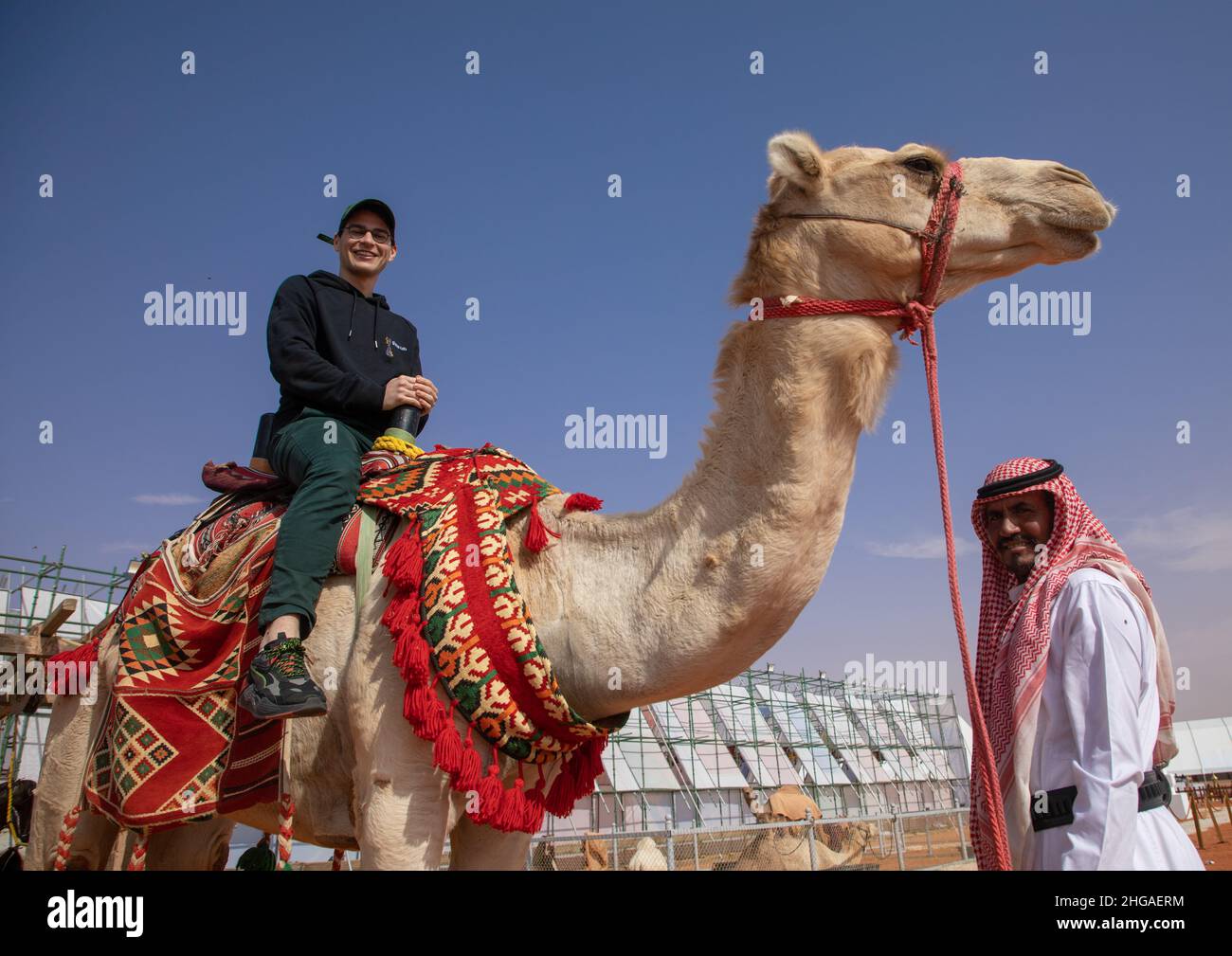 Camel riding and saudi arabia hi-res stock photography and images - Alamy