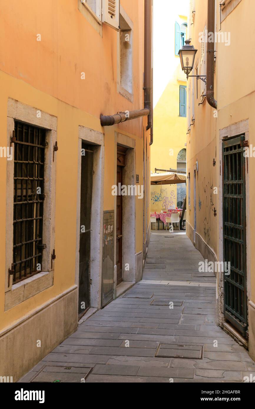 Caffe trieste hi-res stock photography and images - Alamy