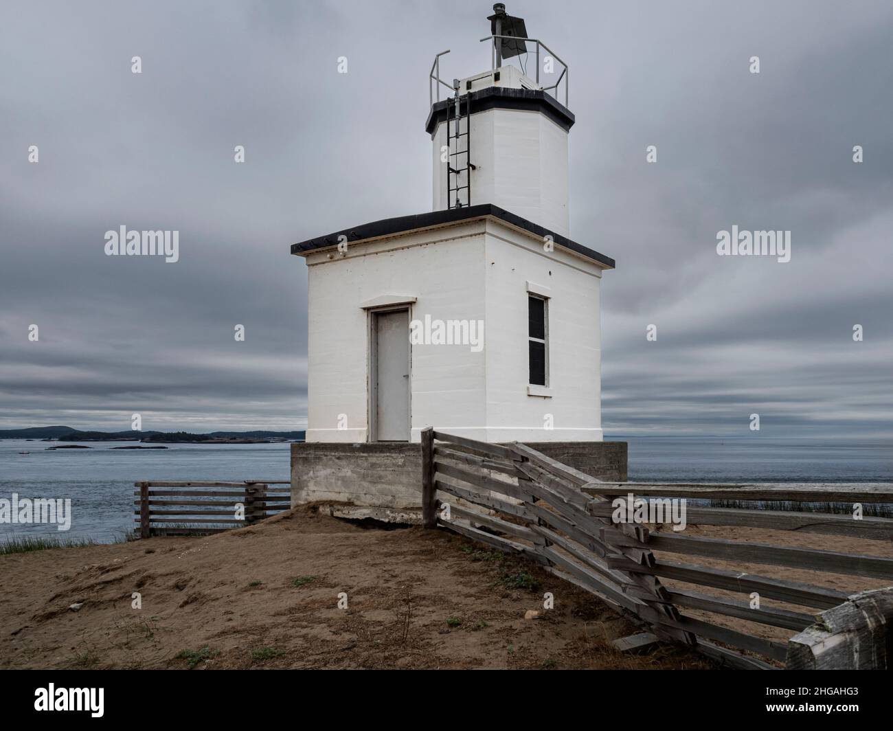 WA21163-00...WASHINGTON - Cattle Point Lighthouse overlooking the ...