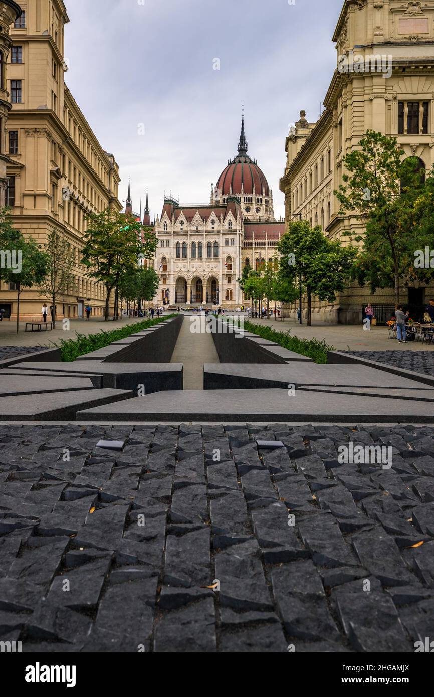 Cohesion building hi-res stock photography and images - Alamy