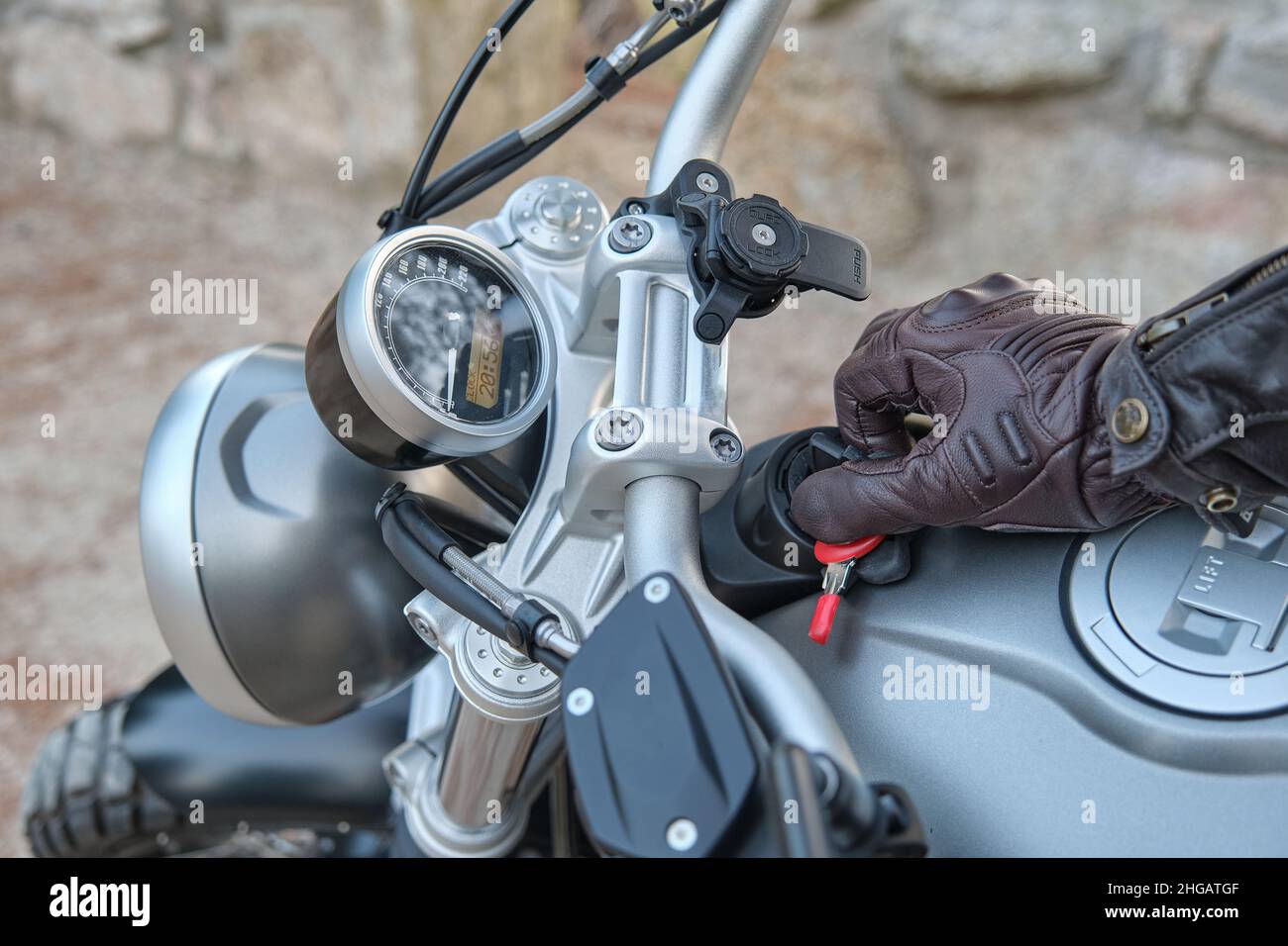 Motor starts hi-res stock photography and images - Alamy