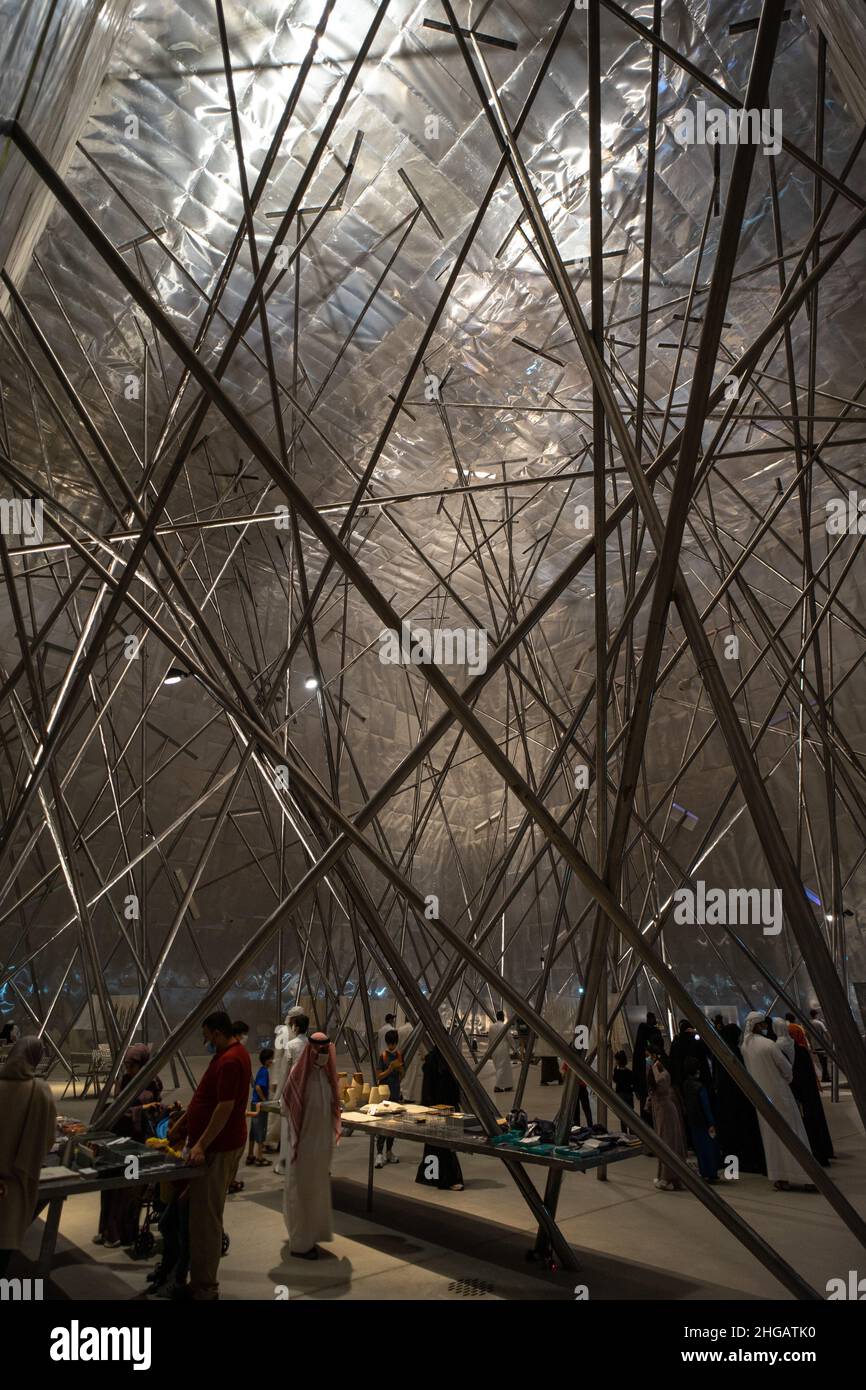Bahrain pavilion from inside with huge crossing pillars and lines at ...
