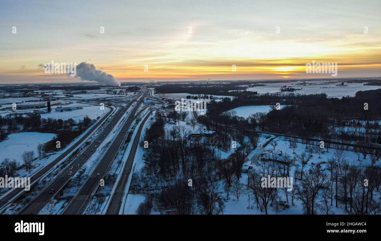Dawn over the highway hi-res stock photography and images - Alamy