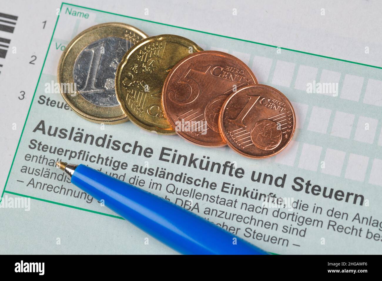 Foreign income hi-res stock photography and images - Alamy