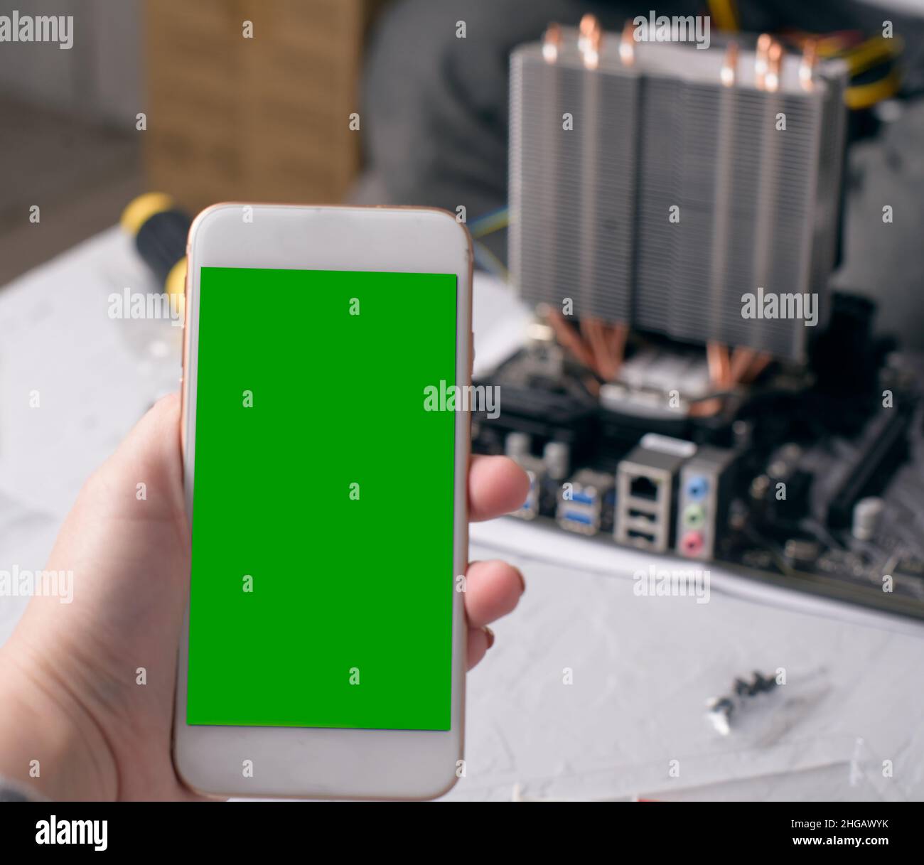 Pc board repair tutorial hi-res stock photography and images - Alamy